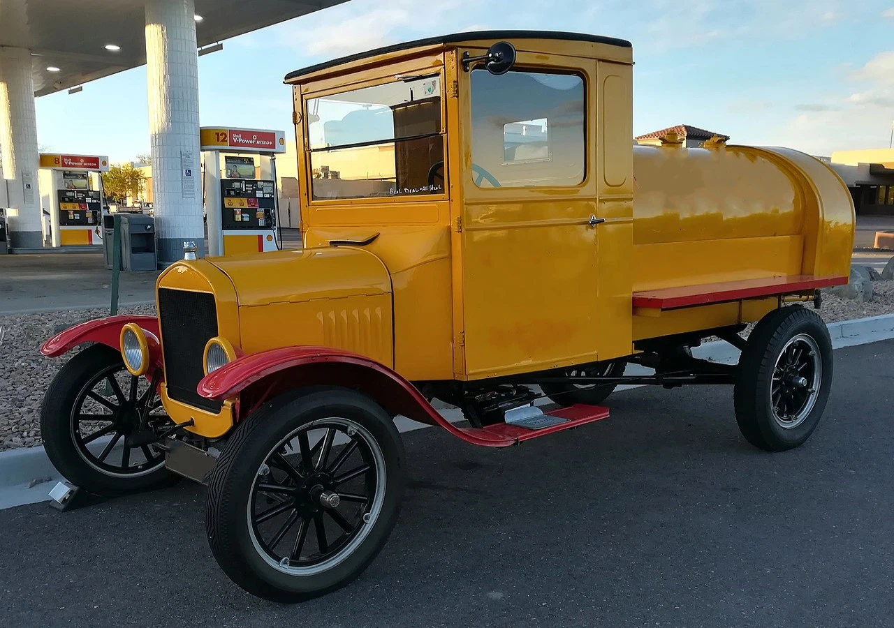 All About Tank Trucks: History, Types, and Uses - Knowledge