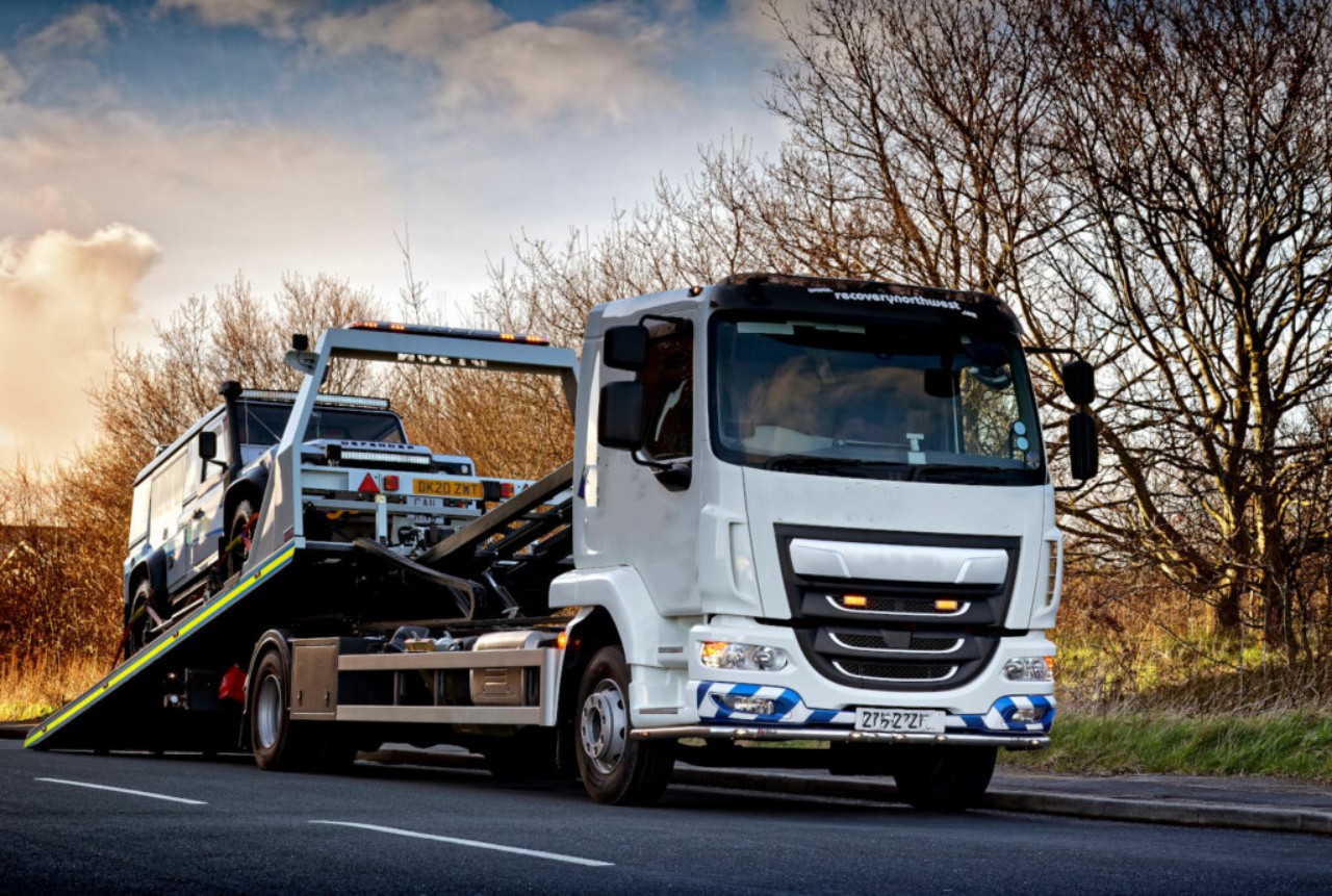 Highway Heroes: The Untold Stories of Recovery Trucks - Knowledge