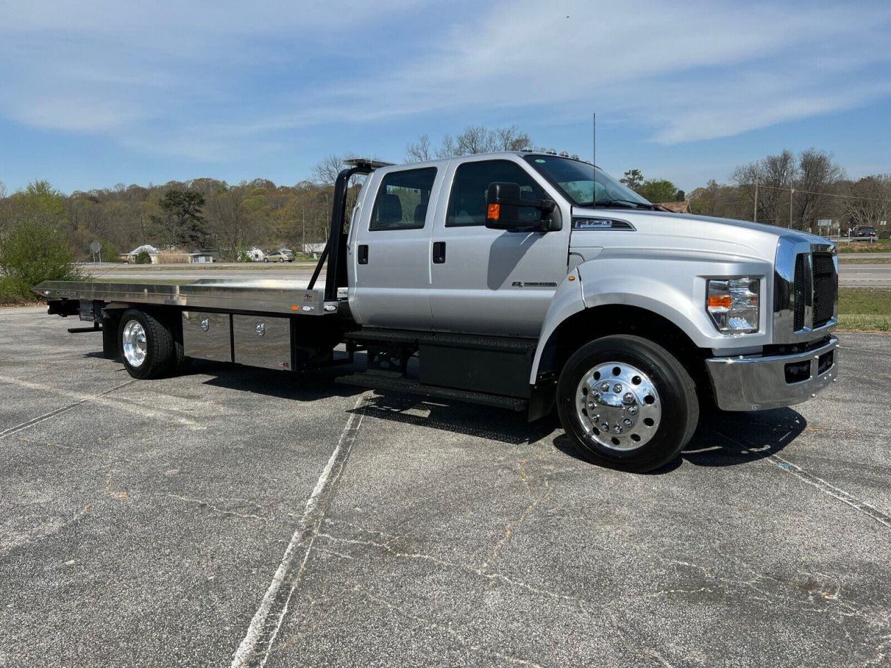 Rollback Tow Trucks: The Reliable Choice for Safe and Efficient Vehicle ...