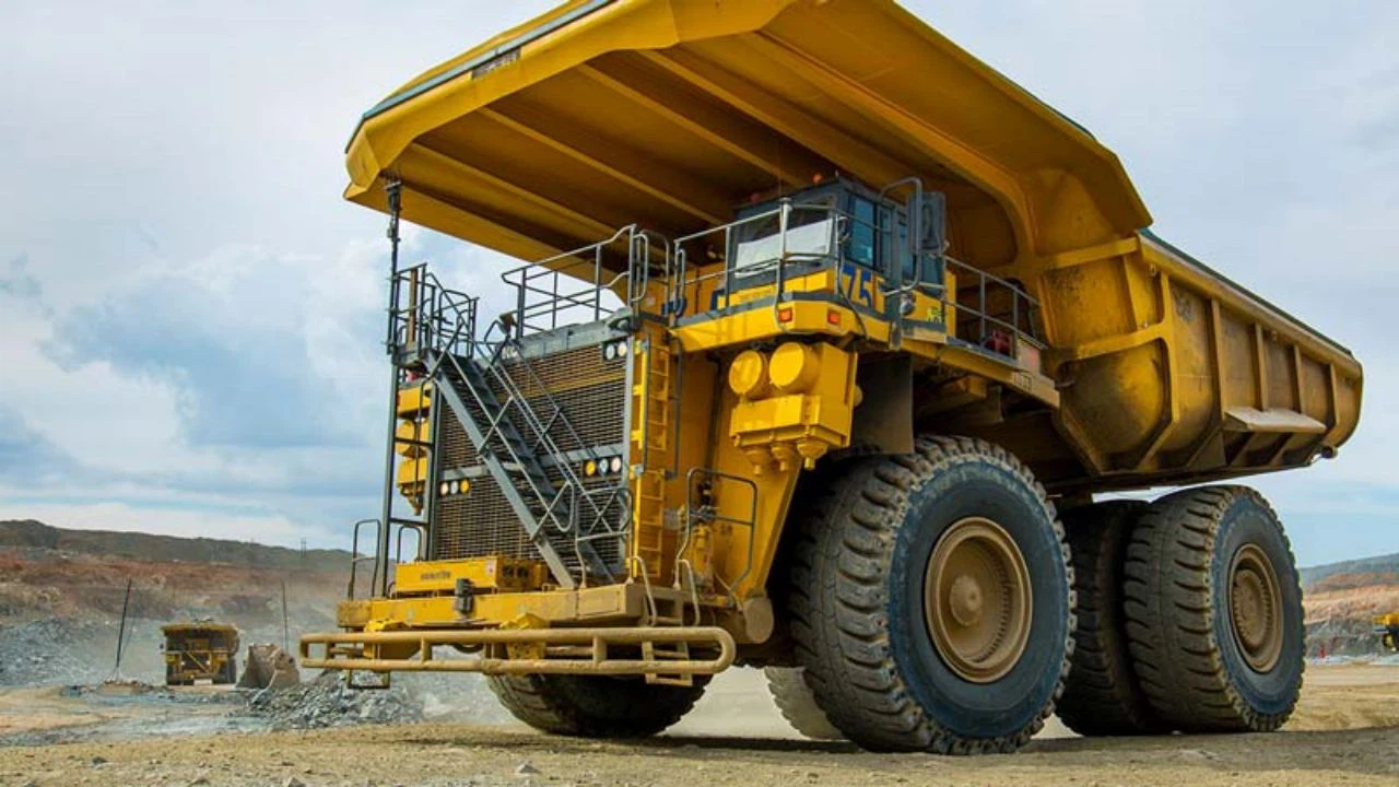 Construction Dump Trucks: The Workhorse of Heavy-Duty Material Transportation - Knowledge
