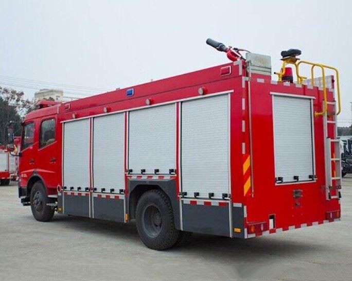 China High Quality 6000L Fire Engine Water Tank Manufacturers ...