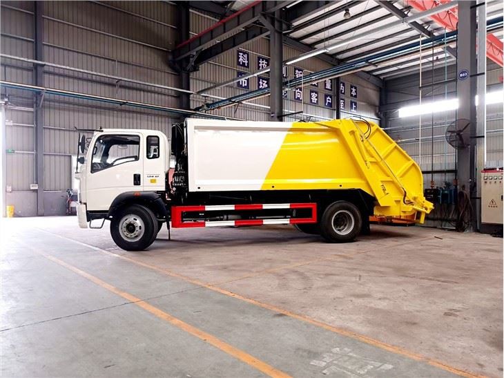 China High Quality SINOTRUK 10CBM Garbage Compactor Lorry Manufacturers ...
