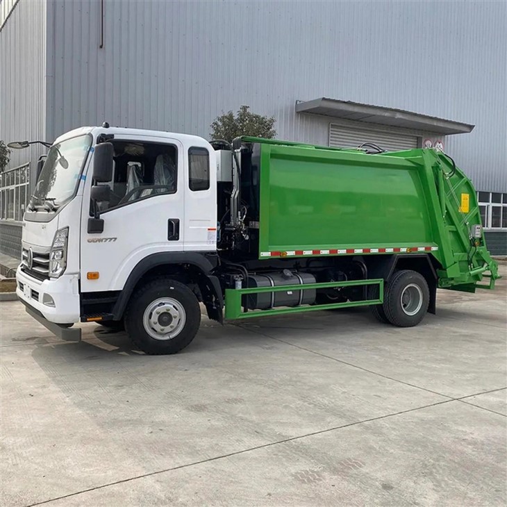 China High Quality 4x2 6 CBM Rear Loader Compactor Garbage Truck ...