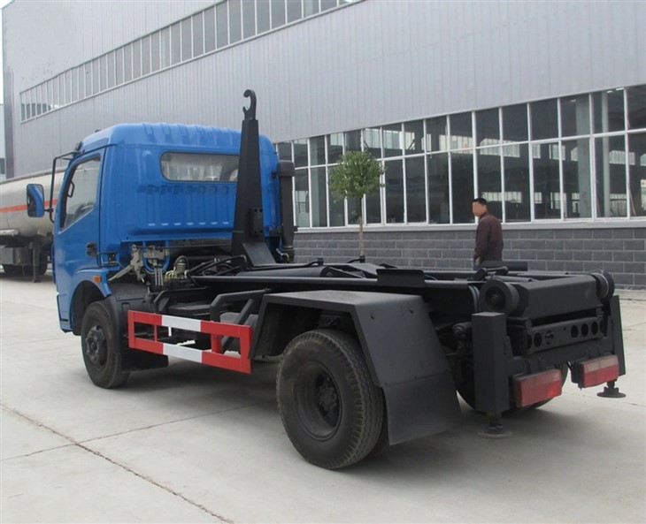 China High Quality 5 CBM 6 Wheelers RORO Hook Lift Manufacturers ...