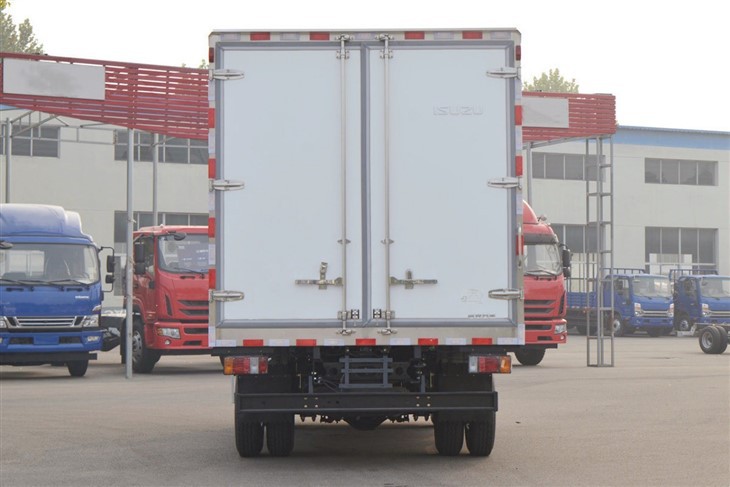 China High Quality ISUZU KV600 18CBM 131HP Refrigerated Van Truck ...