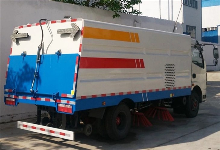 China High Quality 6 Wheelers 6 CBM Street Sweeper Vehicle ...
