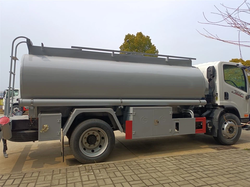 China High Quality FAW 4CBM Fuel Tank Truck Manufacturers, Suppliers ...