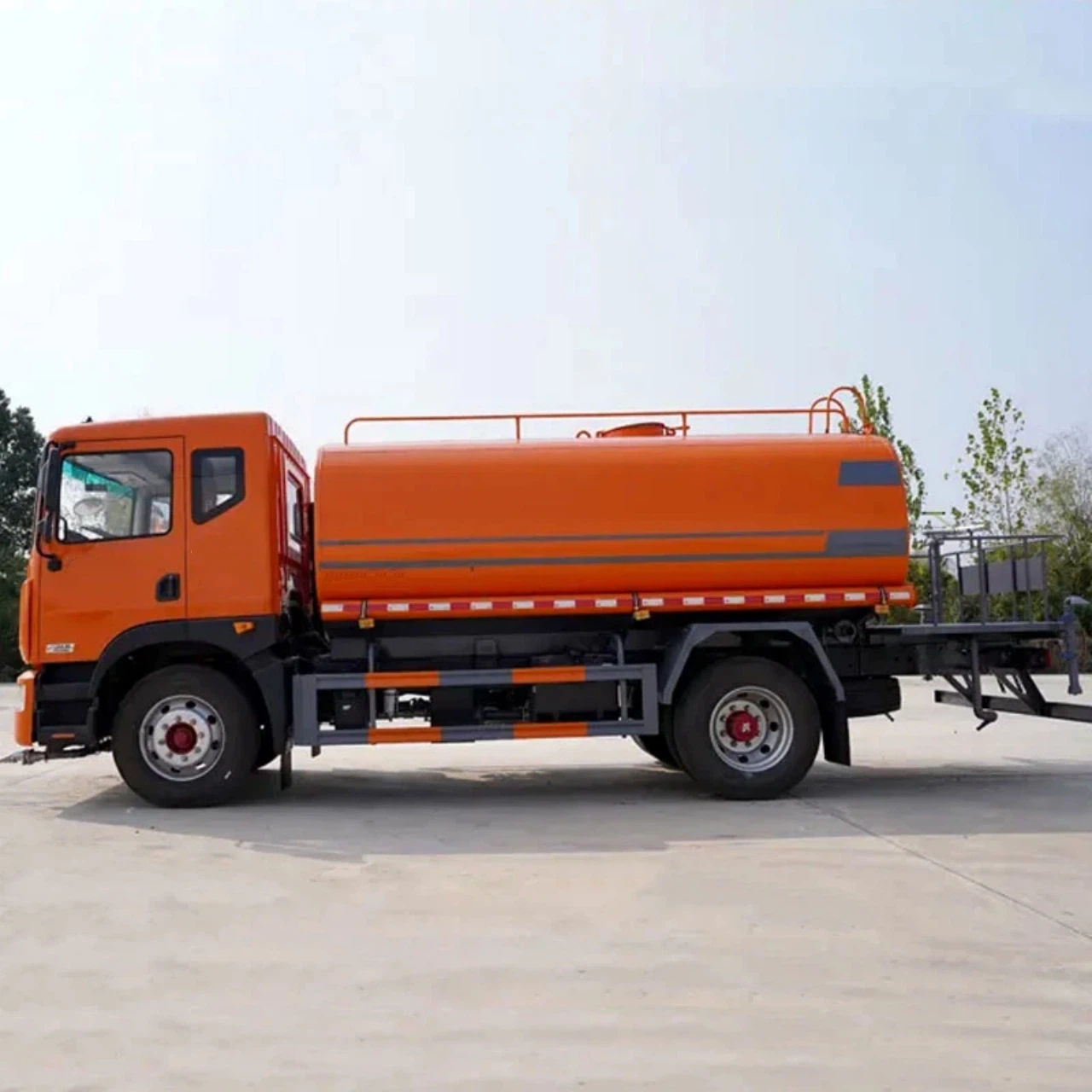Water Tank Truck: High-Quality Water Tank Trucks for Versatile Water ...