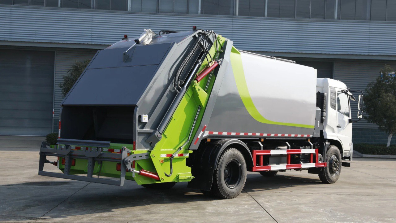 Compactor Garbage Truck: Maximize Waste Capacity with Compactor Garbage ...