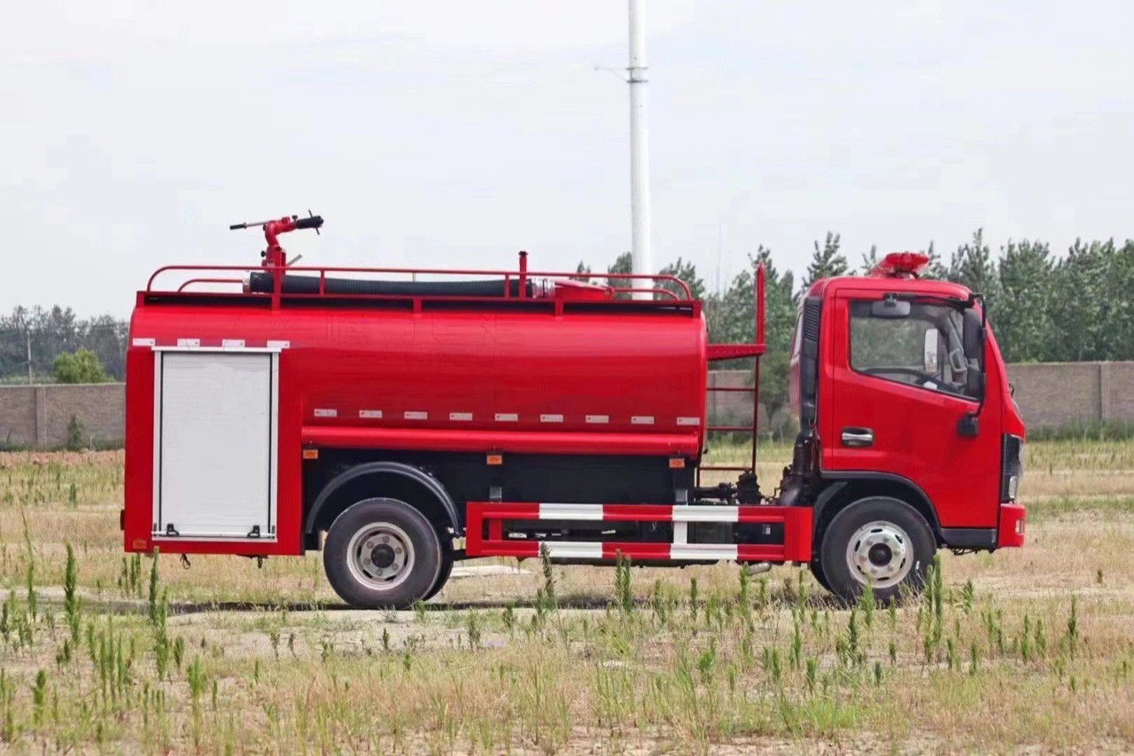 Tank Fire Truck - High-Capacity Water Storage for Firefighting - Knowledge