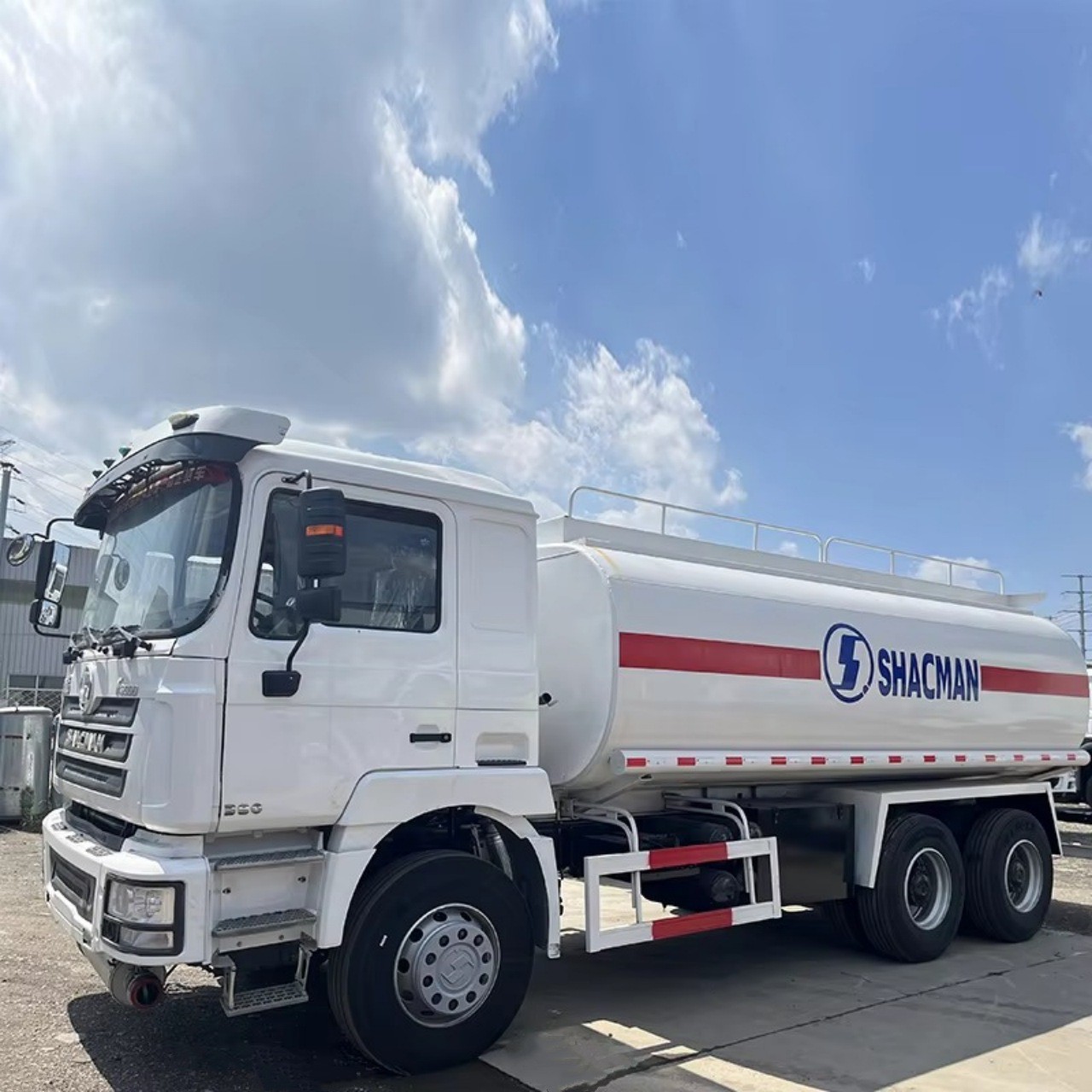 Milk Tank Truck: Safe and Sanitary Transport Solutions for Dairy ...