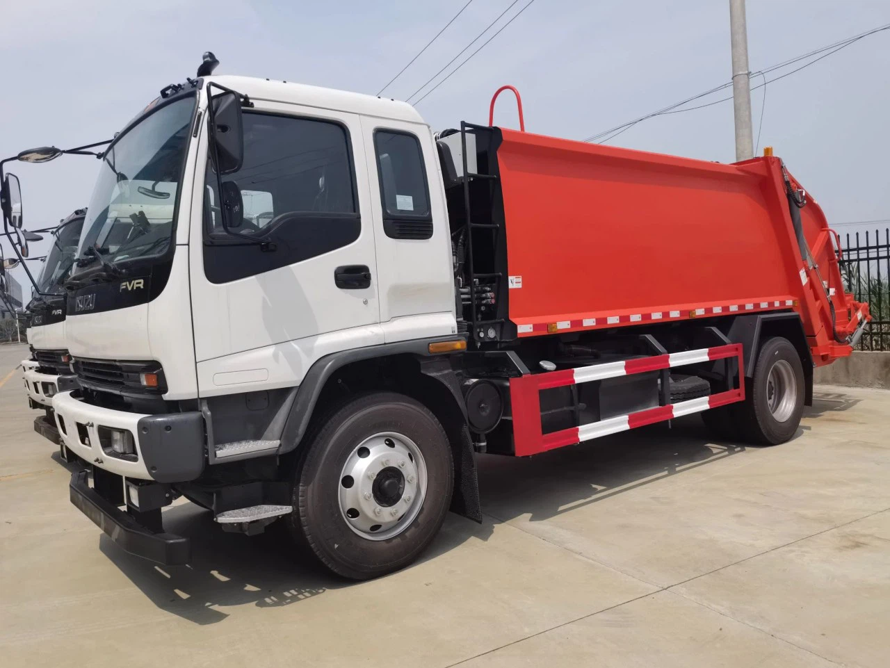 Rear Loader Garbage Trucks: Efficient Waste Collection Solutions for Narrow Streets - Knowledge
