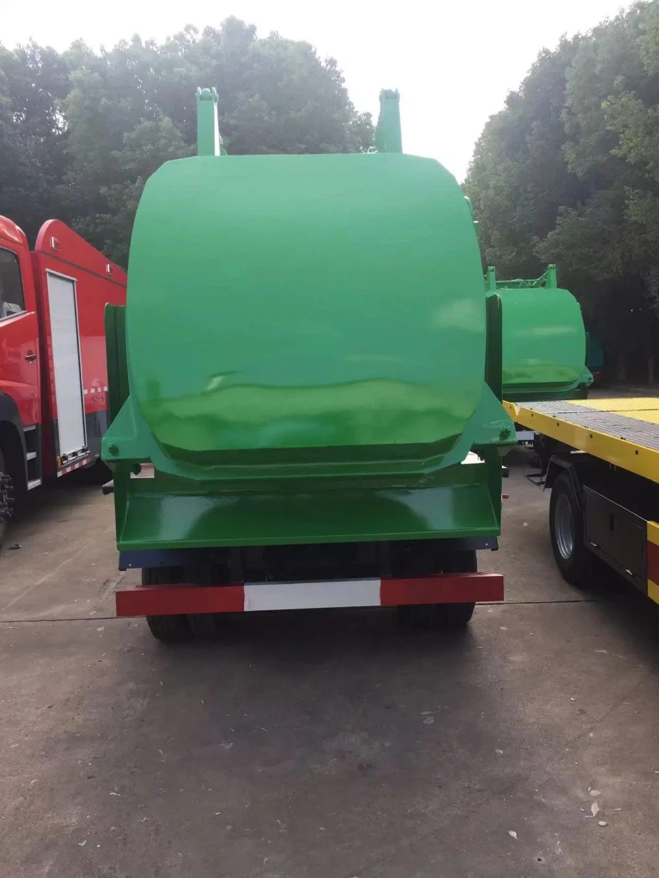 Side Loader Garbage Trucks: High-Capacity, Automated Waste Collection ...