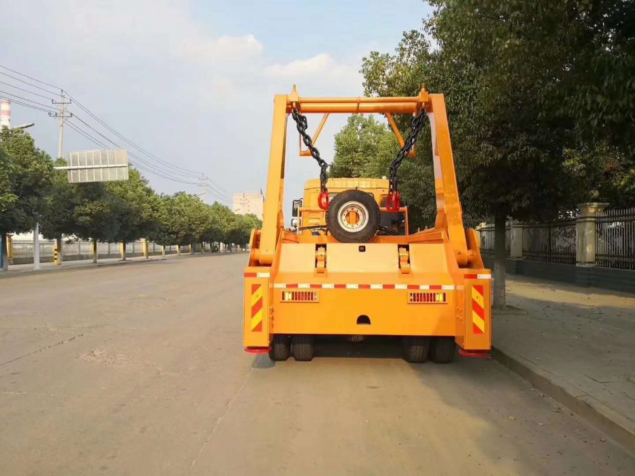 Skip Loader Garbage Trucks Explained: A Practical Overview - Knowledge