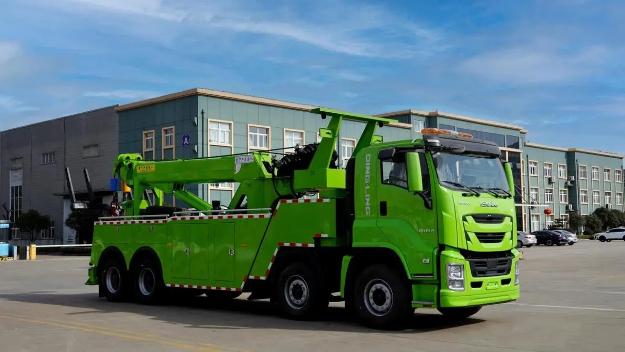 Rotator Tow Truck: Dynamic Rotator Tow Trucks for Complex Vehicle ...