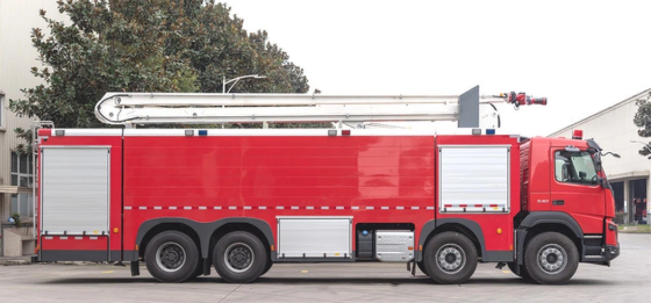 Watertower Fire Truck – What It Is, How It Delivers High-Volume Water ...