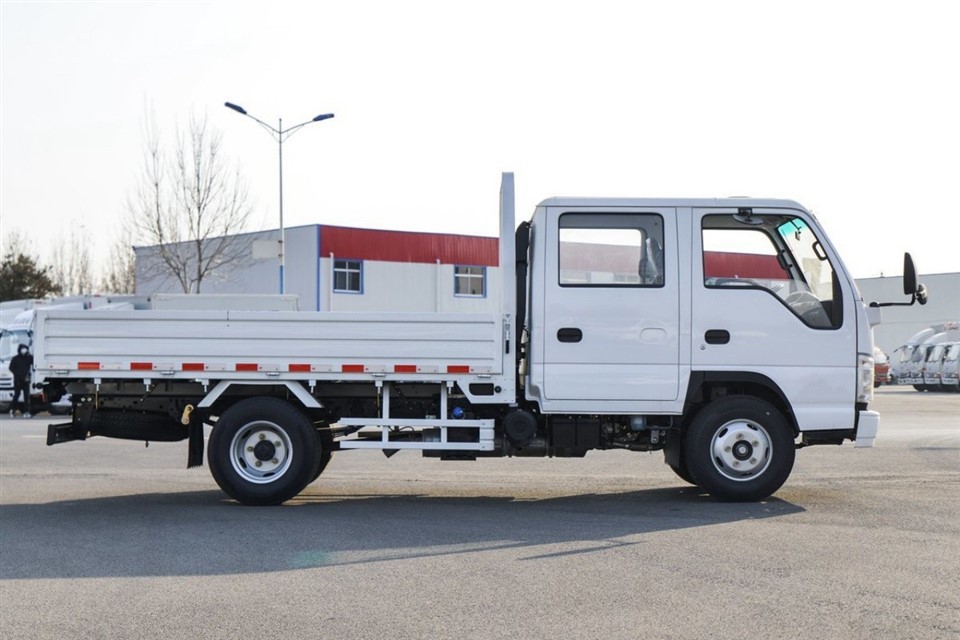 China High Quality ISUZU ELF 4Ton Payload Cargo Truck Manufacturers ...