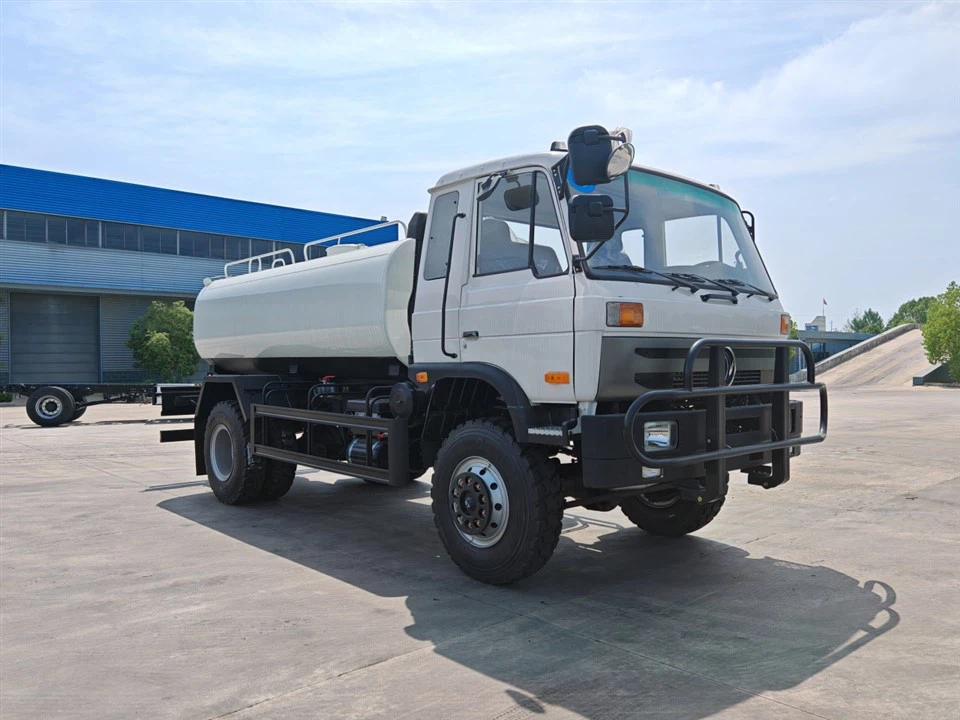 China High Quality Off Road 4x4 8000 Liters Water Truck Manufacturers ...