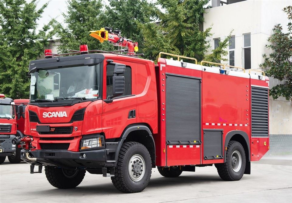 China High Quality Scania 4WD 6000 Liters ARFF Fire Truck Manufacturers ...